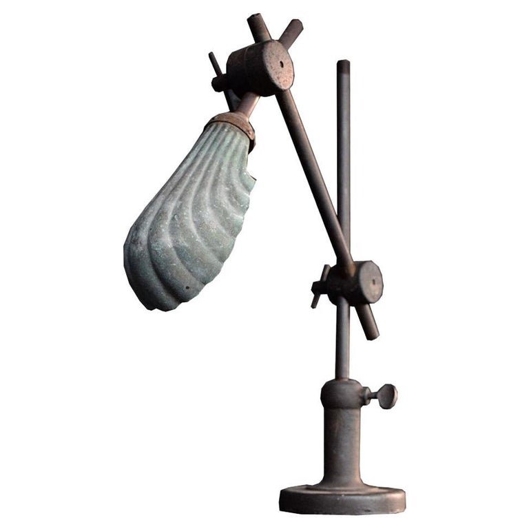 Early 20th Century English Clam Shell Work Bench Lamp For Sale at 1stDibs