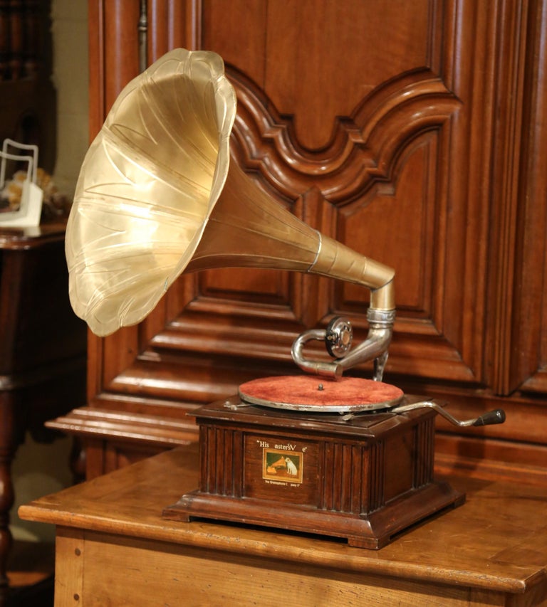 Early 20th Century English "His Master's Voice" Gramophone from Hayes ...
