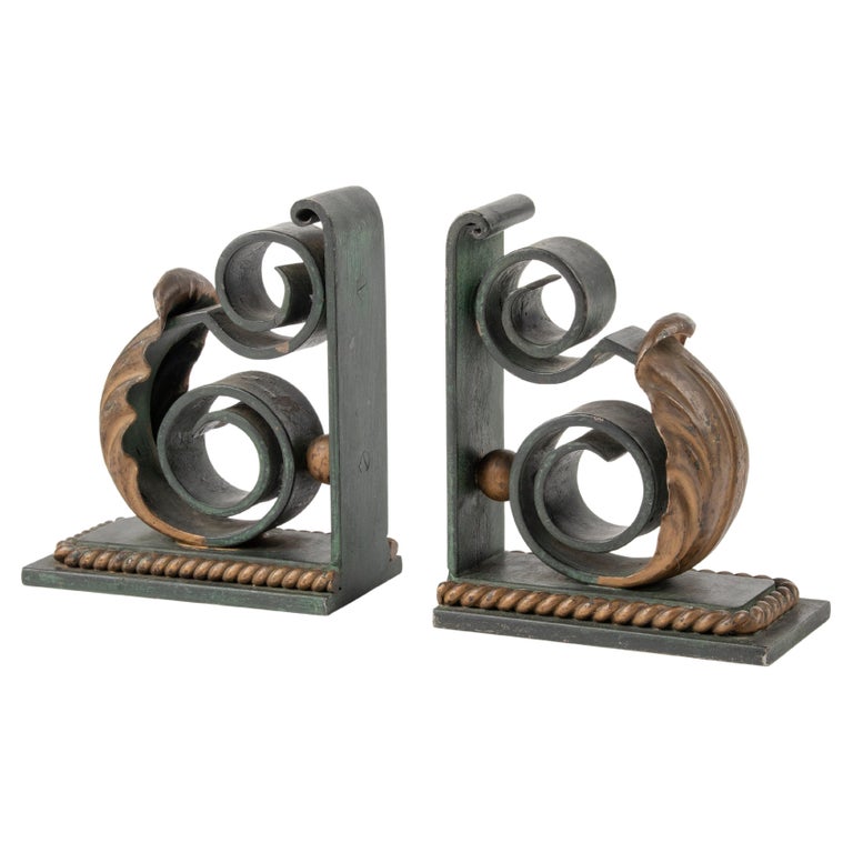 Early 20th Century Forged Iron Patinated Book-Ends For Sale at 1stDibs