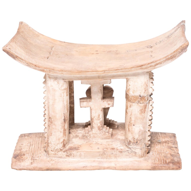 Early 20th Century Ghanaian Ashanti Symbolic Stool For Sale at 1stdibs