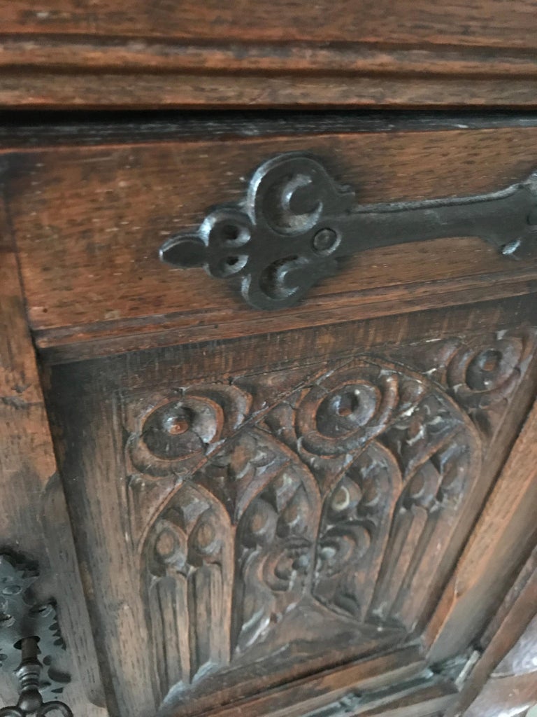 Early 20th Century Gothic Revival Carved Oak Drinks Cabinet / Dry Bar W ...