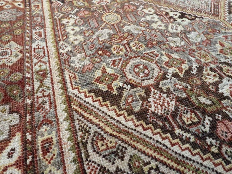 Early 20th Century Handmade Persian Mahal Accent Rug For Sale at 1stDibs