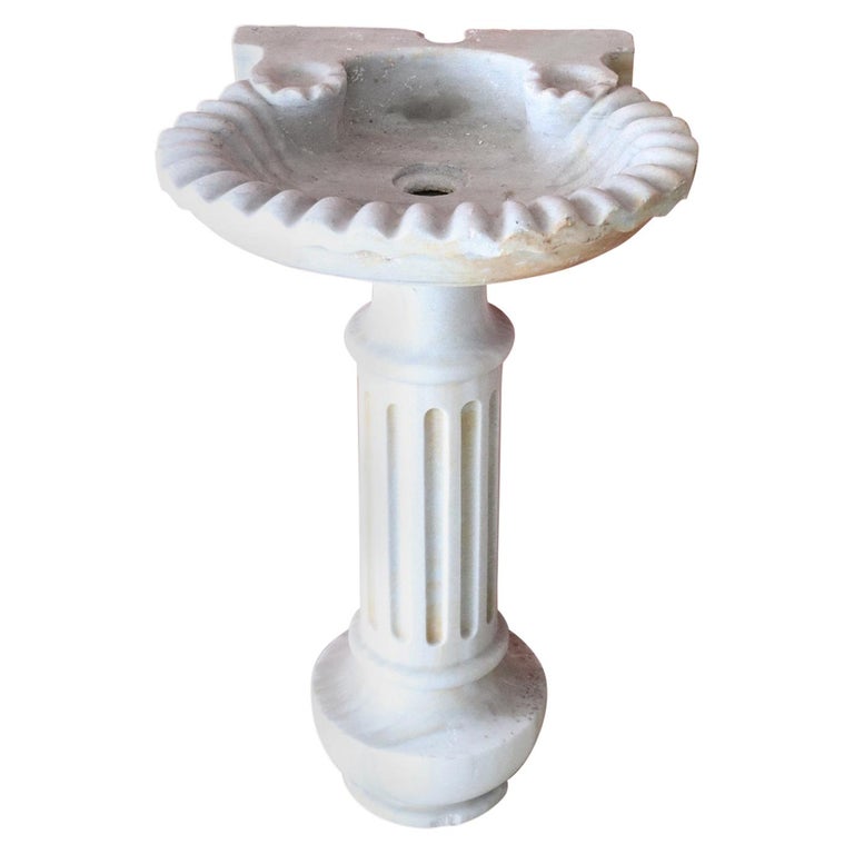 Early 20th Century Italian Marble Shell Sink with Column at 1stDibs