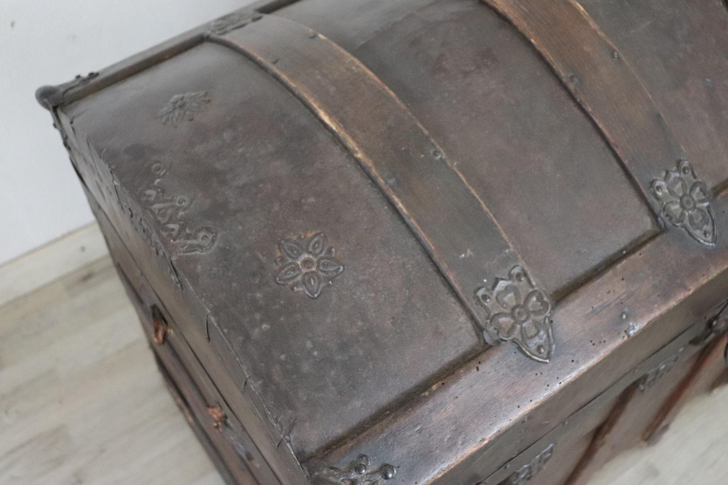 Early 20th Century Italian Poplar Wood Antique Rustic Trunk For Sale at ...