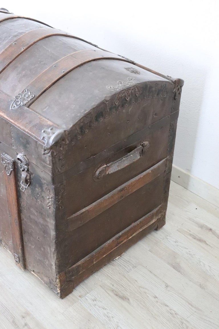 Early 20th Century Italian Poplar Wood Antique Rustic Trunk For Sale at ...