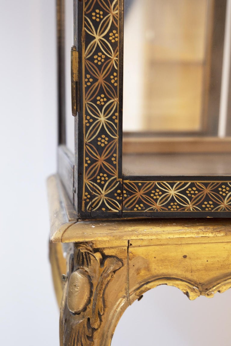 Early 20th Century Italian Vintage Showcase in Painted Wood and Glass ...