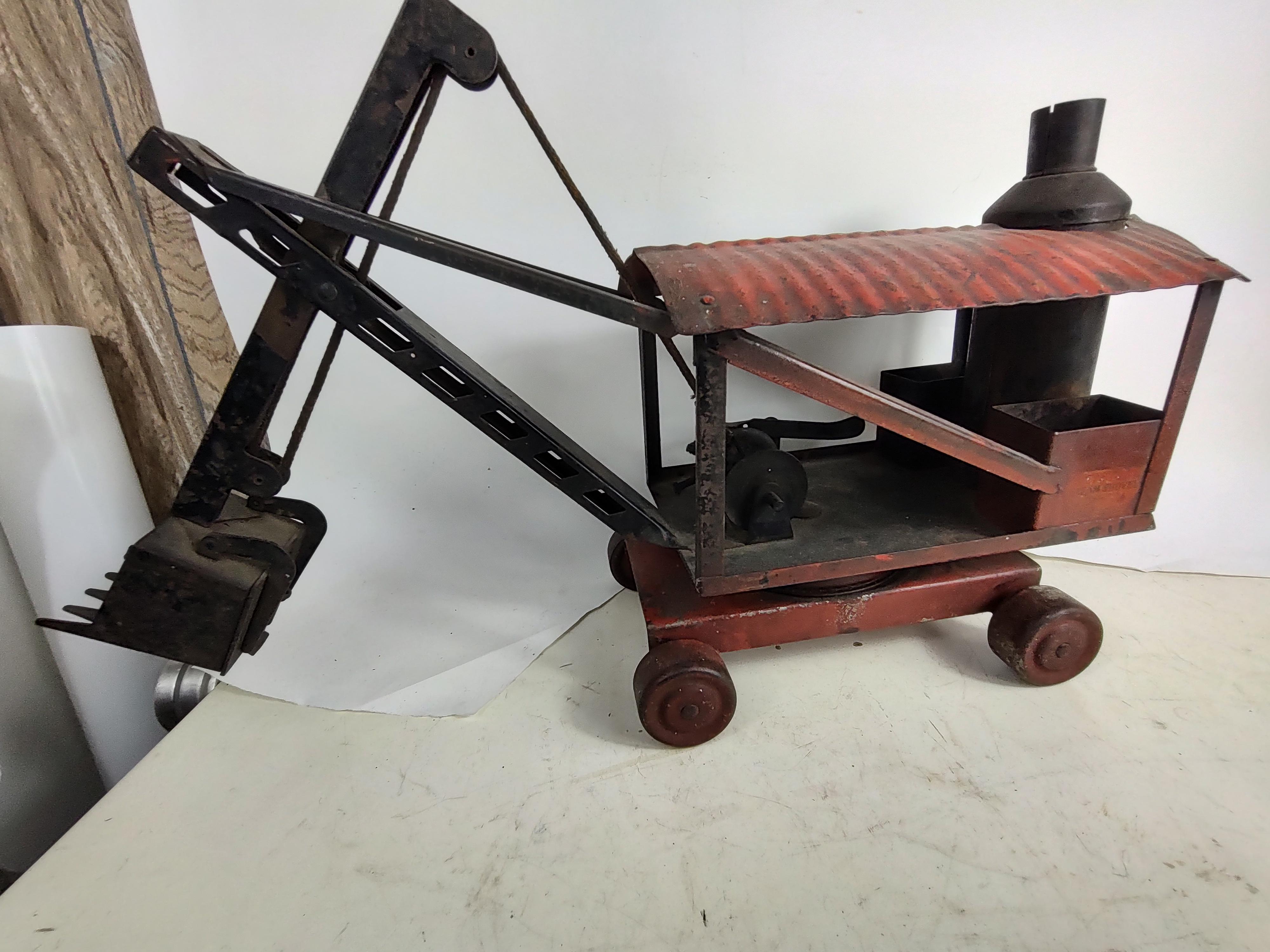 Early 20th Century Keystone Pressed Steel Toy Steam Shovel For Sale at ...