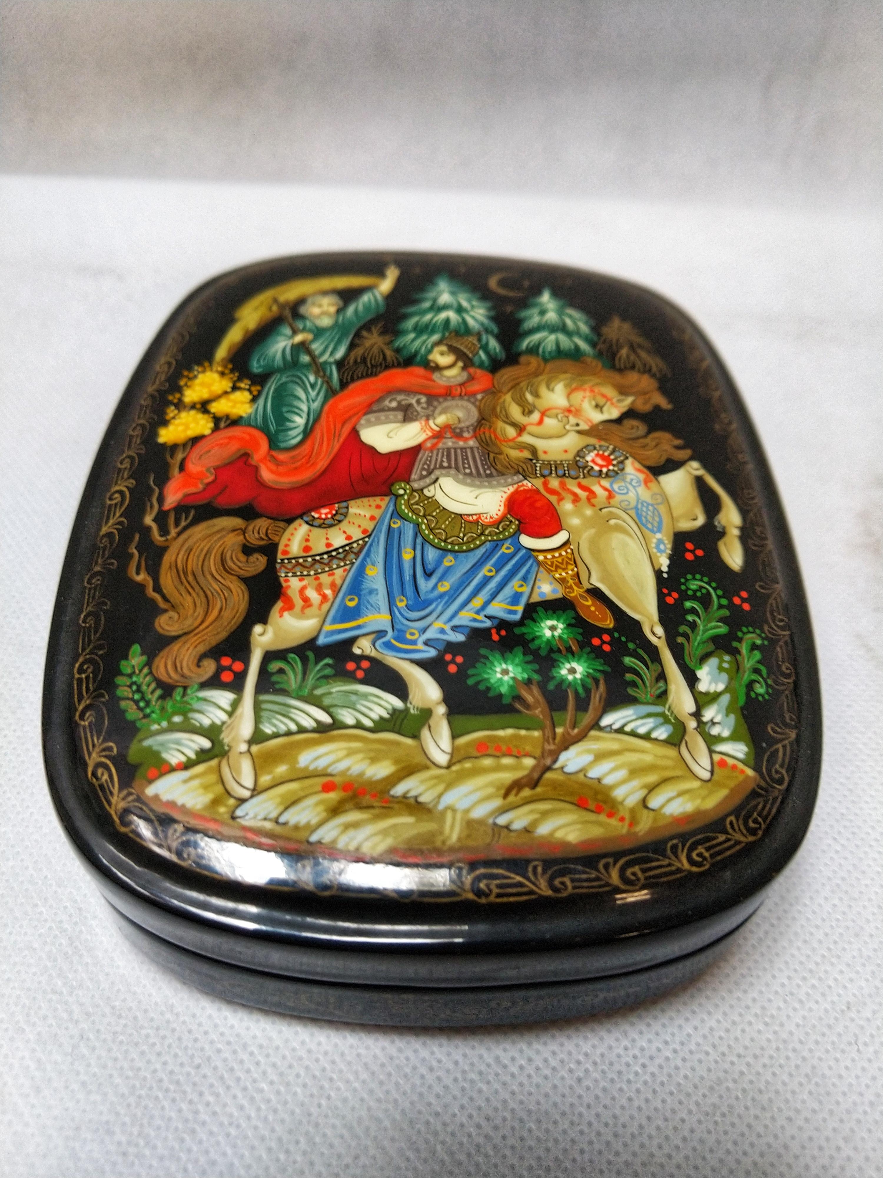 Early 20th Century Paper Mache Laquered Hand Painted and Signed Russian ...