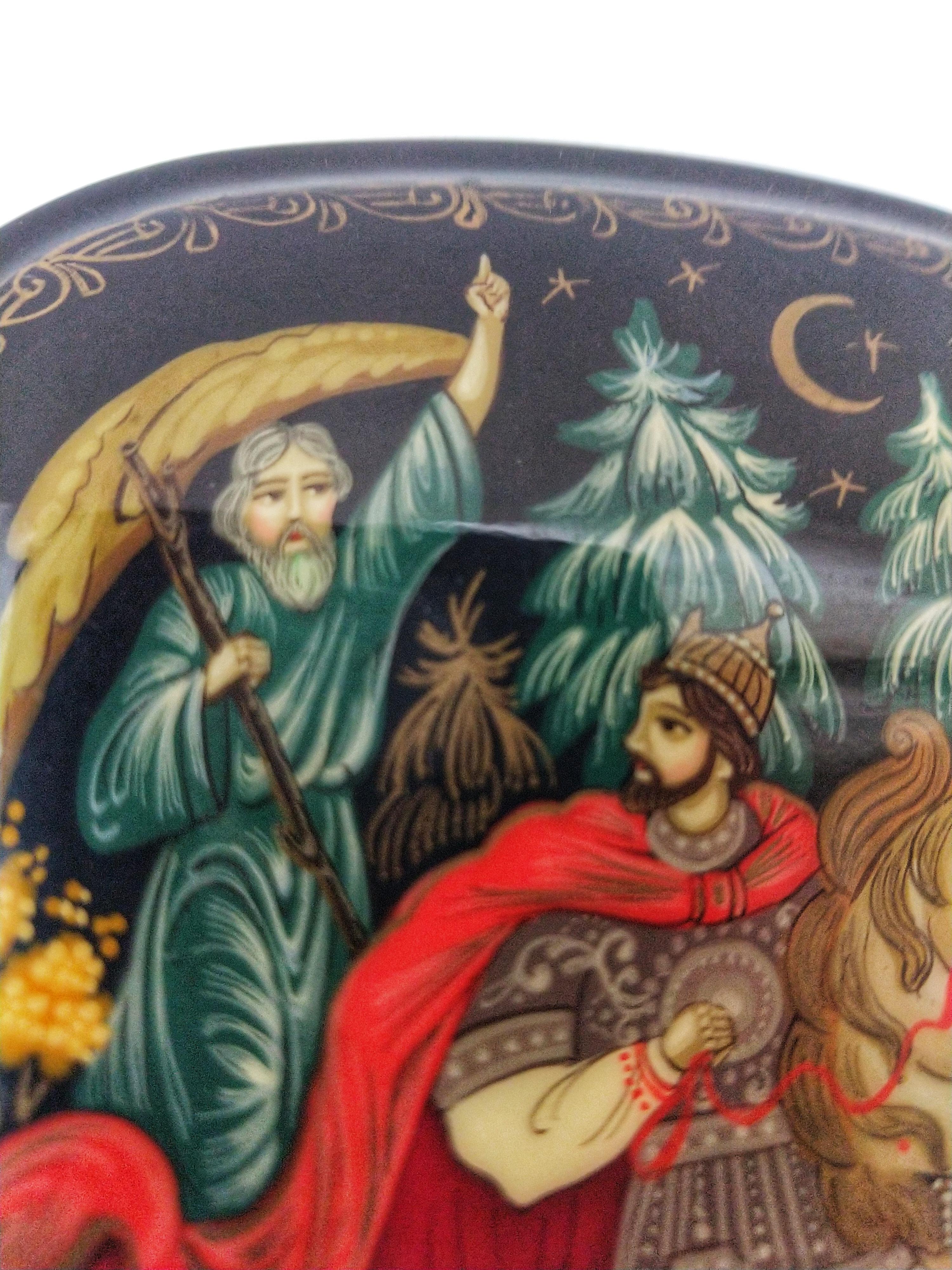 Early 20th Century Paper Mache Laquered Hand Painted and Signed Russian ...