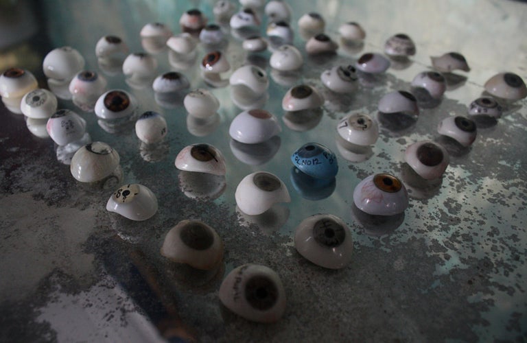 Early 20th Century Large Collection of Ocular Prosthesis Glass Eyes at ...