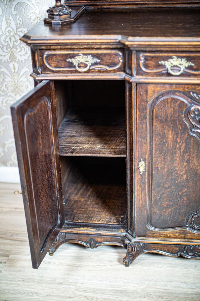 Early 20th-Century Neo-Rococo Oak Buffet in Dark Brown For Sale at 1stDibs