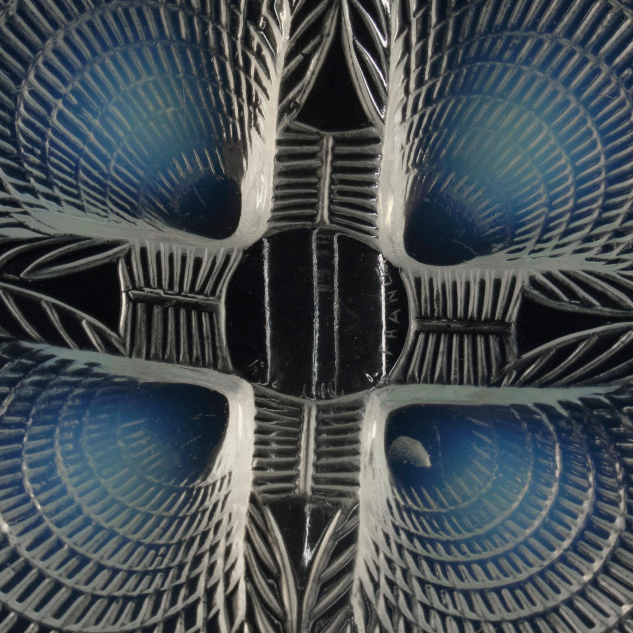 Early 20th Century Opalescent Plate entitled "Coquilles No.2" by René ...
