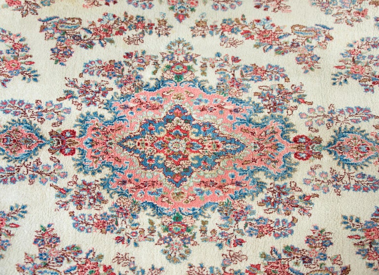 Early 20th Century Persian Kirman Rug For Sale at 1stDibs