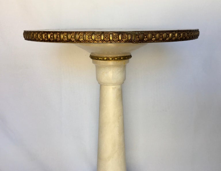Early 20th Century Round Alabaster Marble Pedestal Drinks Side Spot ...