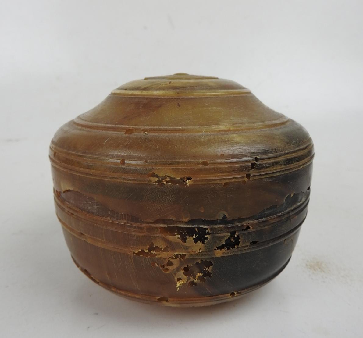Early 20th Century Round Horn Box For Sale at 1stDibs