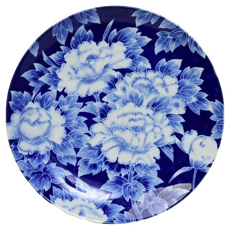 Early 20th Century, Showa, Japanese Porcelain Dish with Floral Design ...