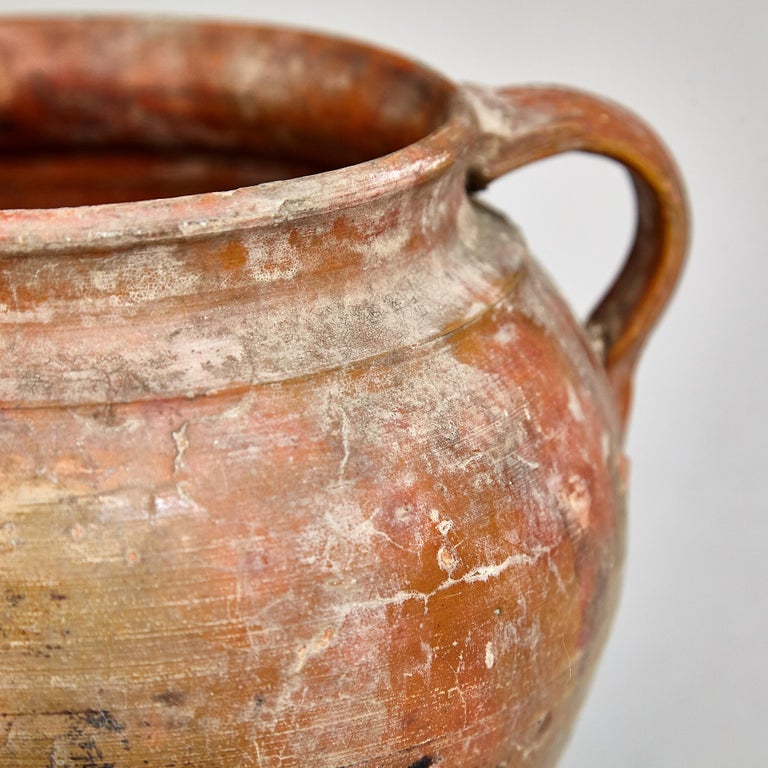 Early 20th Century Traditional Spanish Ceramic Vase For Sale at 1stDibs