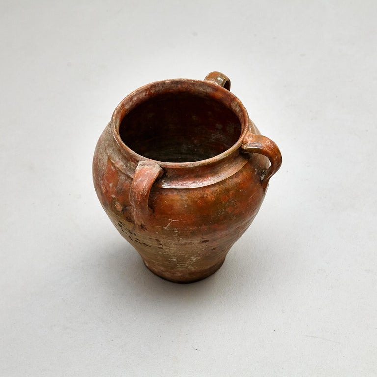 Early 20th Century Traditional Spanish Ceramic Vase For Sale at 1stDibs