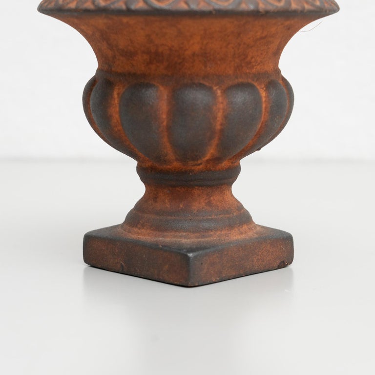 Early 20th Century Traditional Spanish Ceramic Vase For Sale at 1stDibs