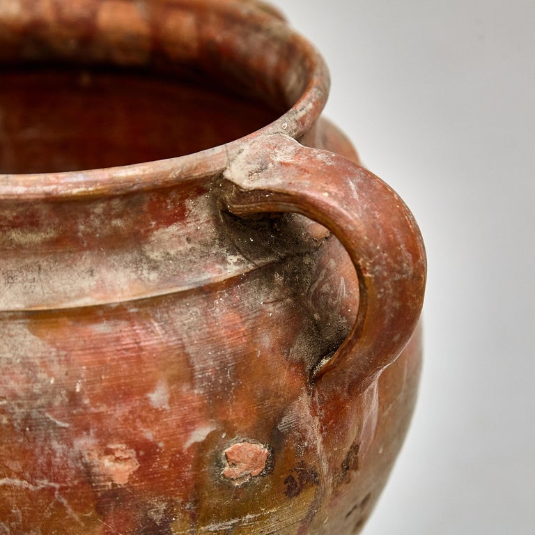 Early 20th Century Traditional Spanish Ceramic Vase For Sale at 1stDibs