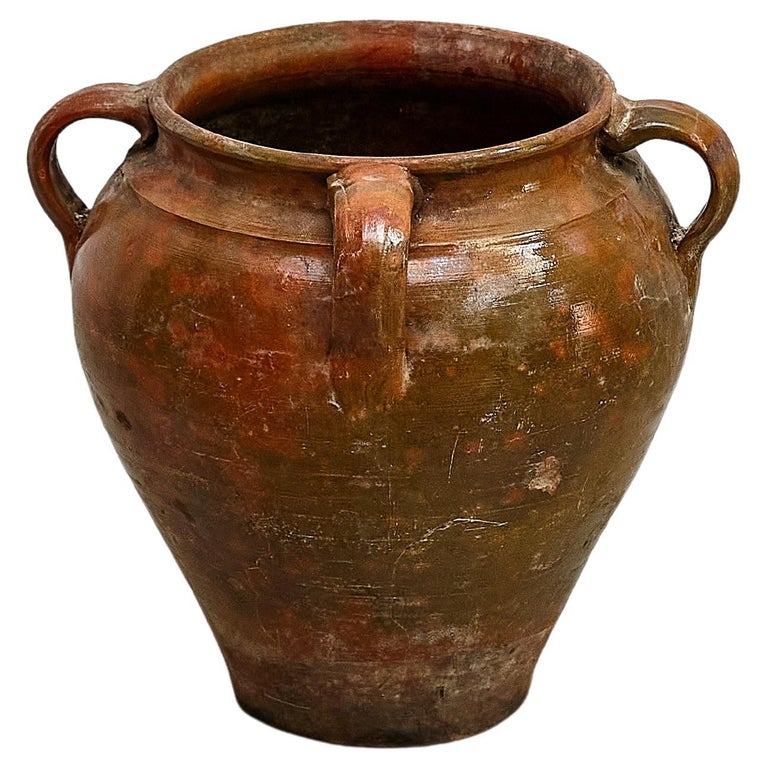 Early 20th Century Traditional Spanish Ceramic Vase For Sale at 1stDibs