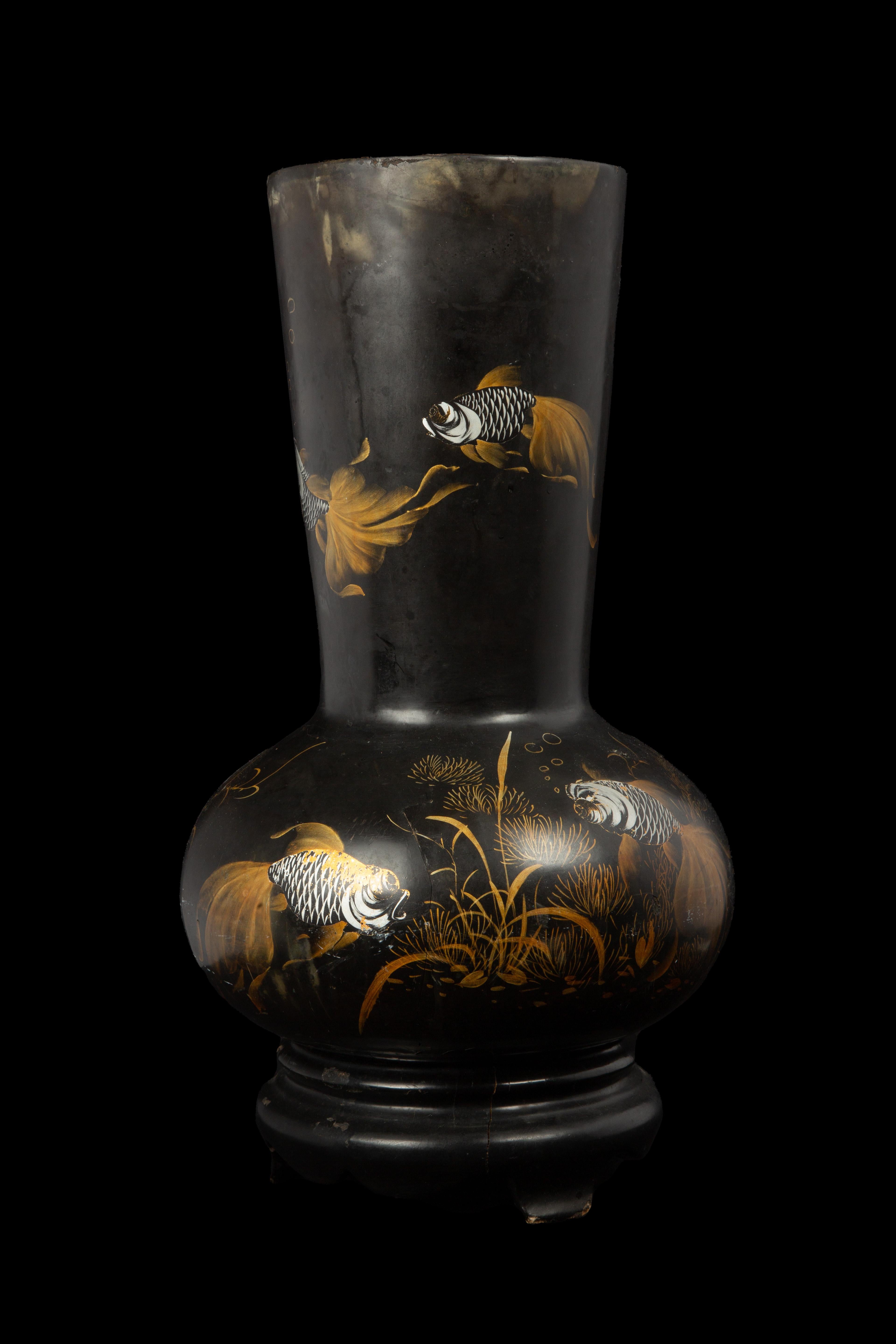 Early 20th Vietnamese Lacquered Vase at 1stDibs