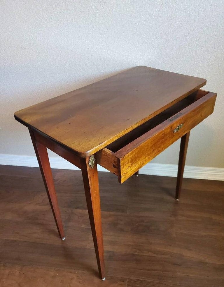Early American Federal Period Mahogany Table at 1stDibs