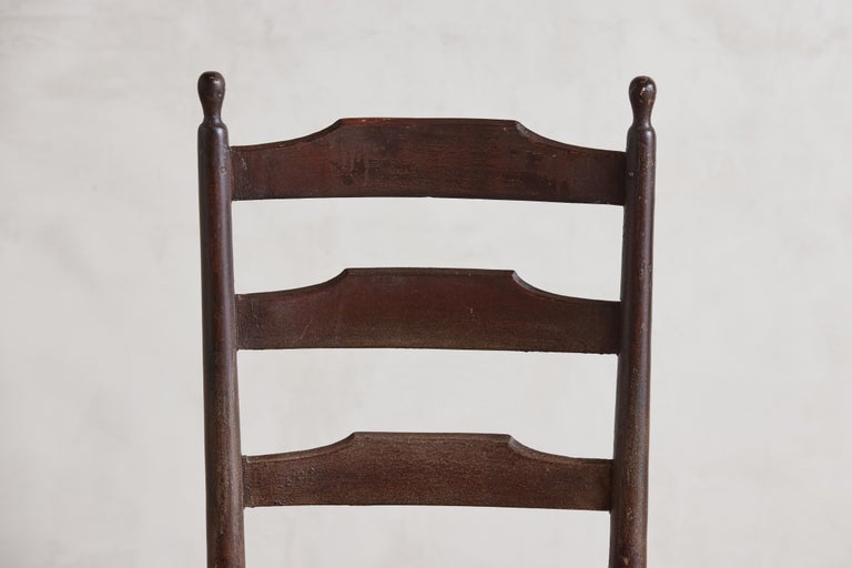 Early American Ladderback Rush Chair For Sale at 1stDibs
