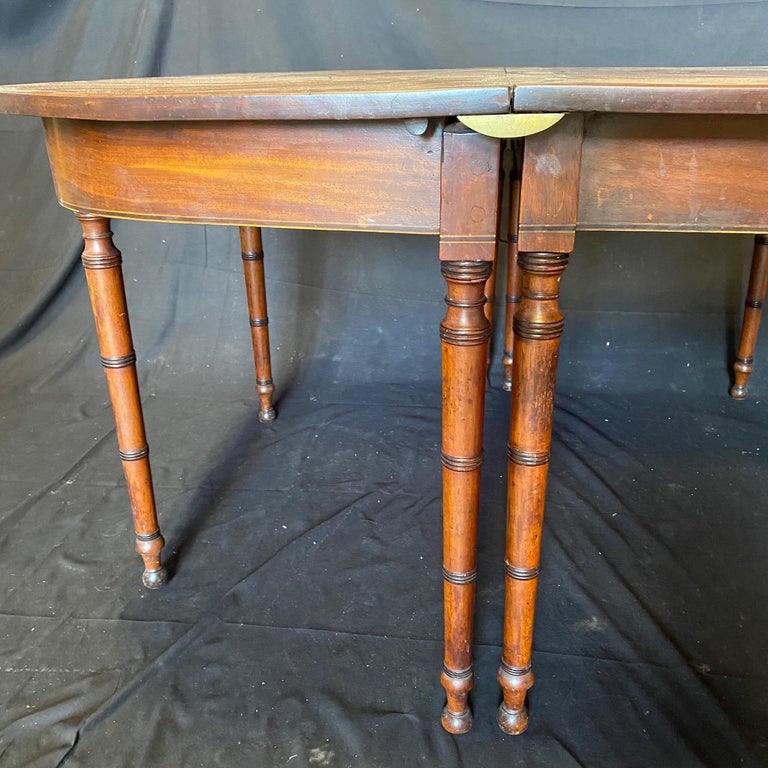 Early American Primitive Maple Harvest Expandable Dining Table For Sale ...