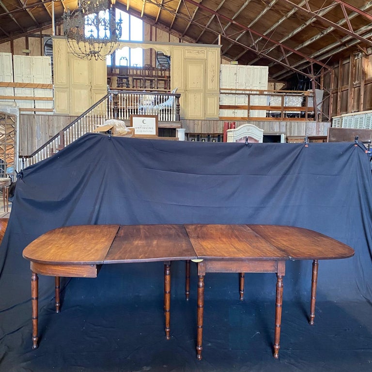 Early American Primitive Maple Harvest Expandable Dining Table For Sale ...