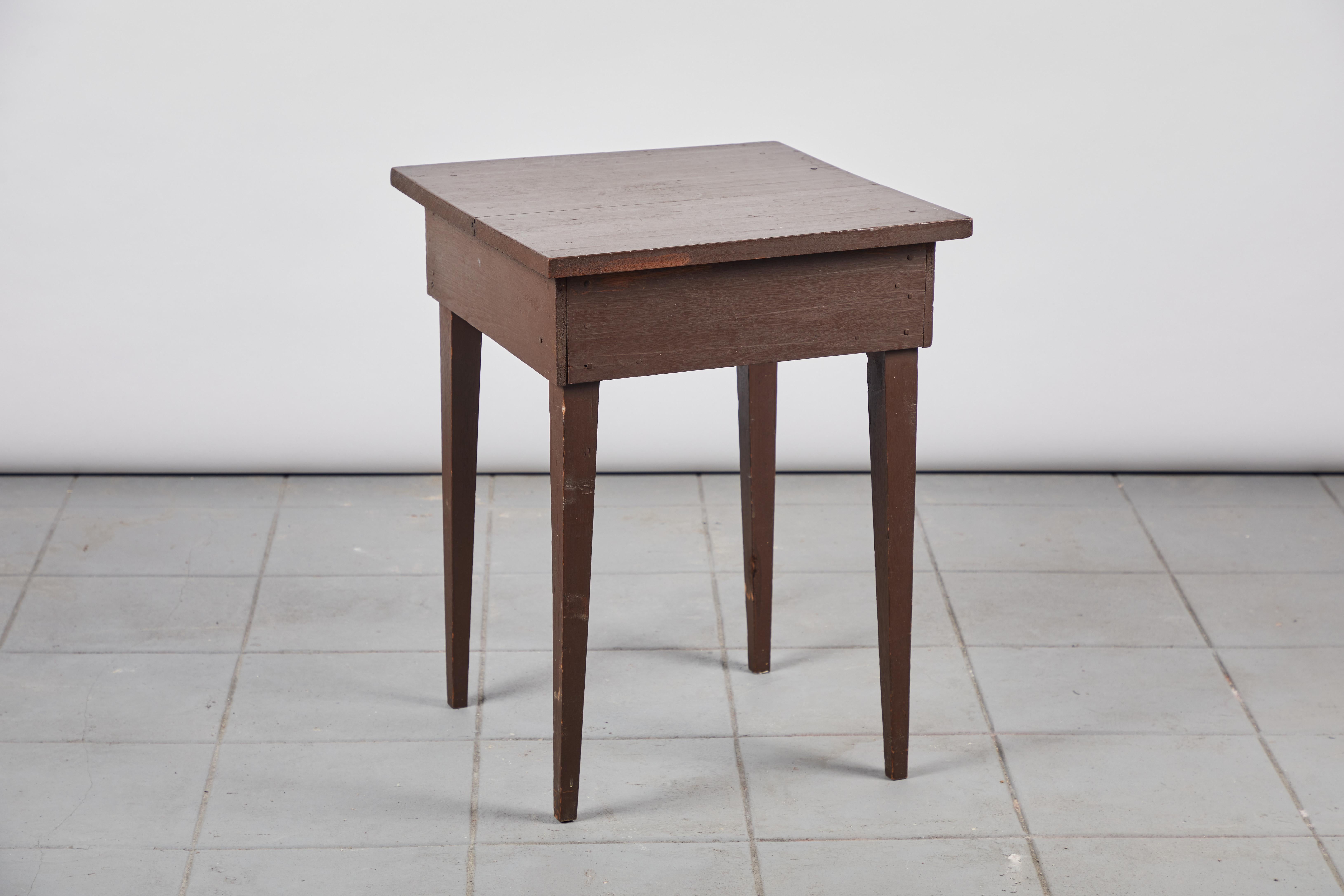 Early American Single Drawer Side Table at 1stDibs | side table with drawer