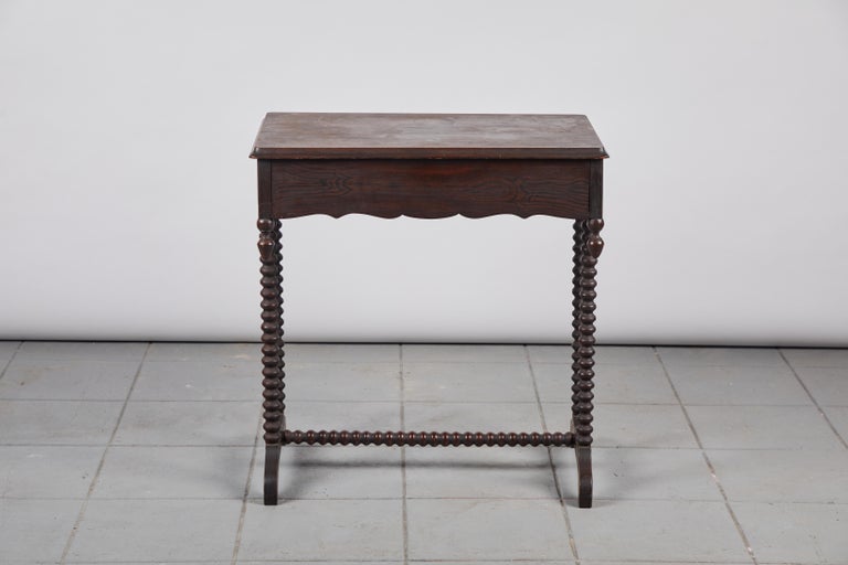 Early American Spindle Side Table at 1stDibs