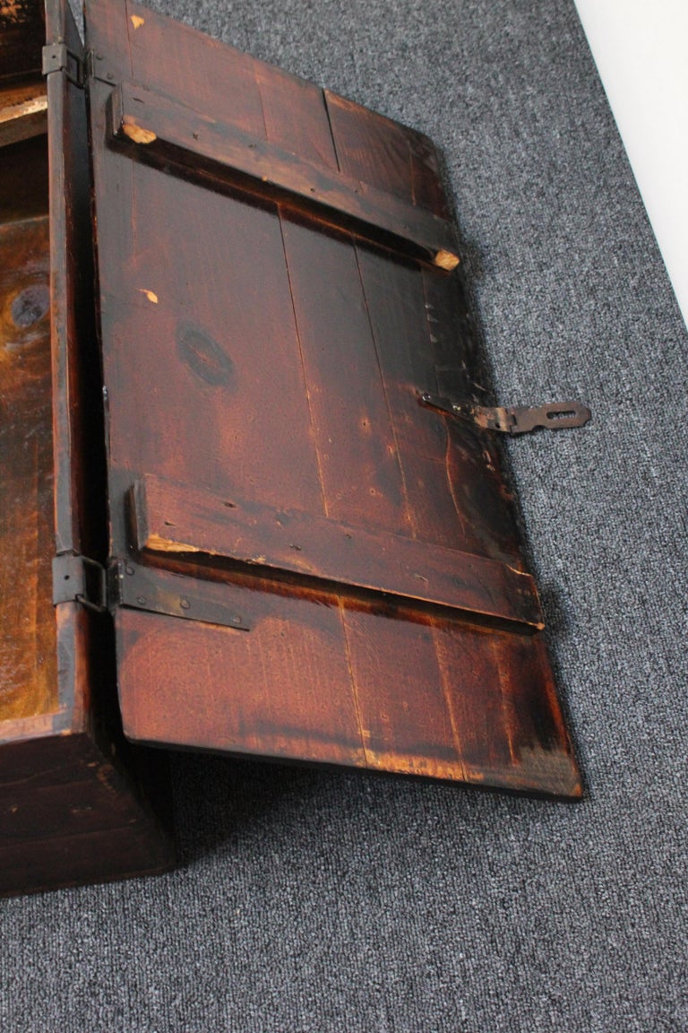 Early Colonial Stained Maple Handmade Travel Trunk / Chest with Hinged ...