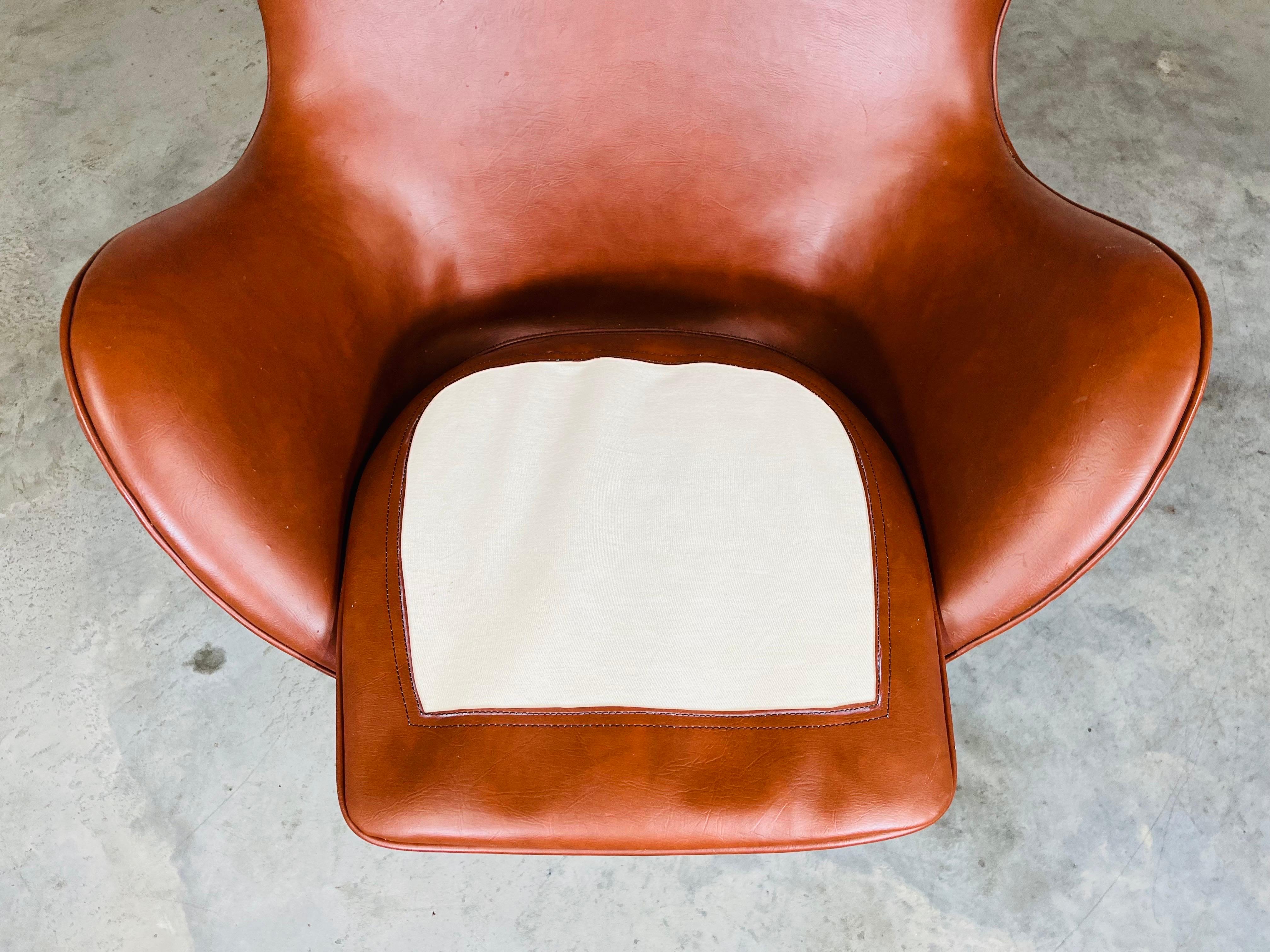 Early Egg Chair by Arne Jacobsen for Fritz Hansen at 1stDibs | egg ...