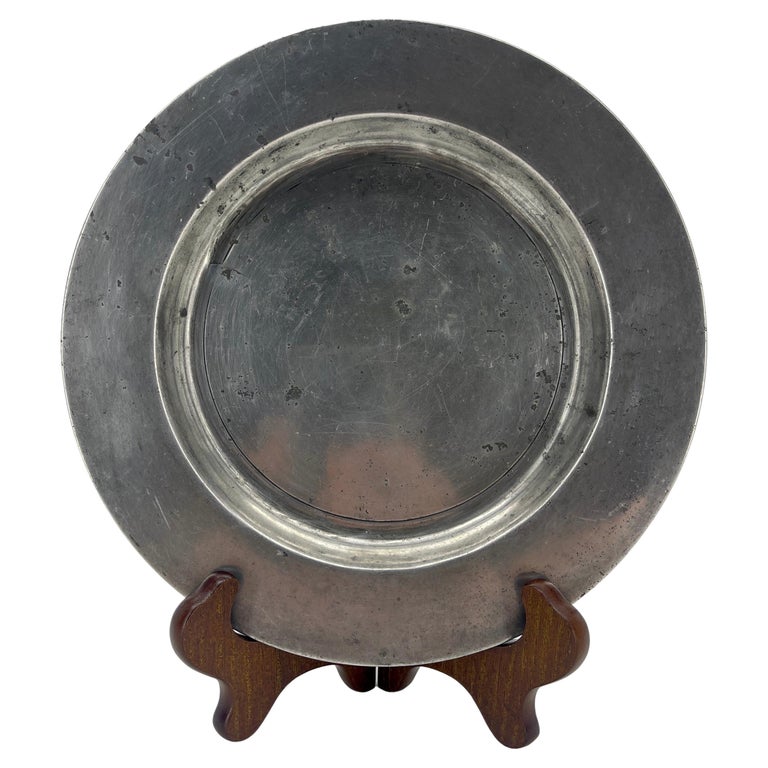Early English 19th Century Pewter Plate For Sale at 1stDibs