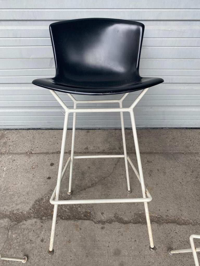 Early Fiberglass shell and Metal Bertoia Bar Stools, Harry Bertoia for Knoll For Sale at 1stDibs