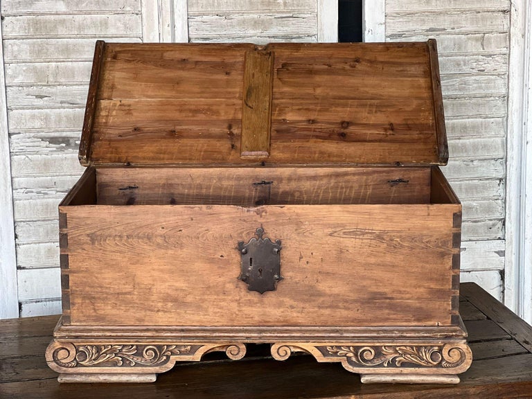 Early French Pine Decorative Trunk For Sale at 1stDibs