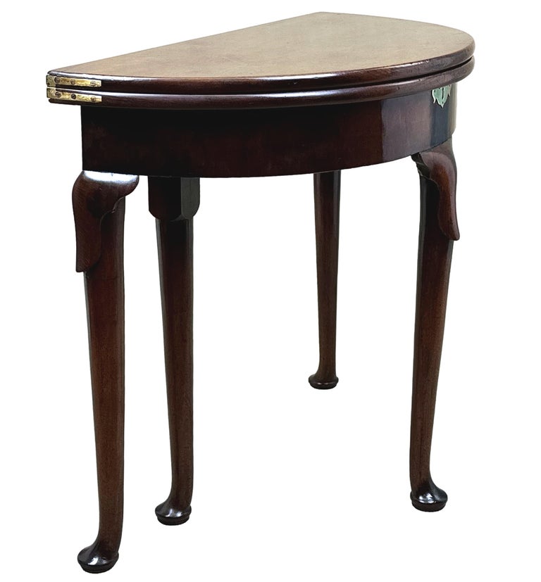 Early Georgian Mahogany Tea Table For Sale at 1stDibs