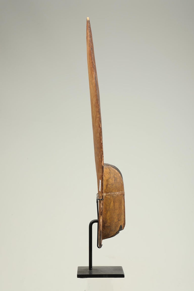 Early Papua New Guinea Sepik Light Wood Yam Mask Elegant Flame Shaped ...