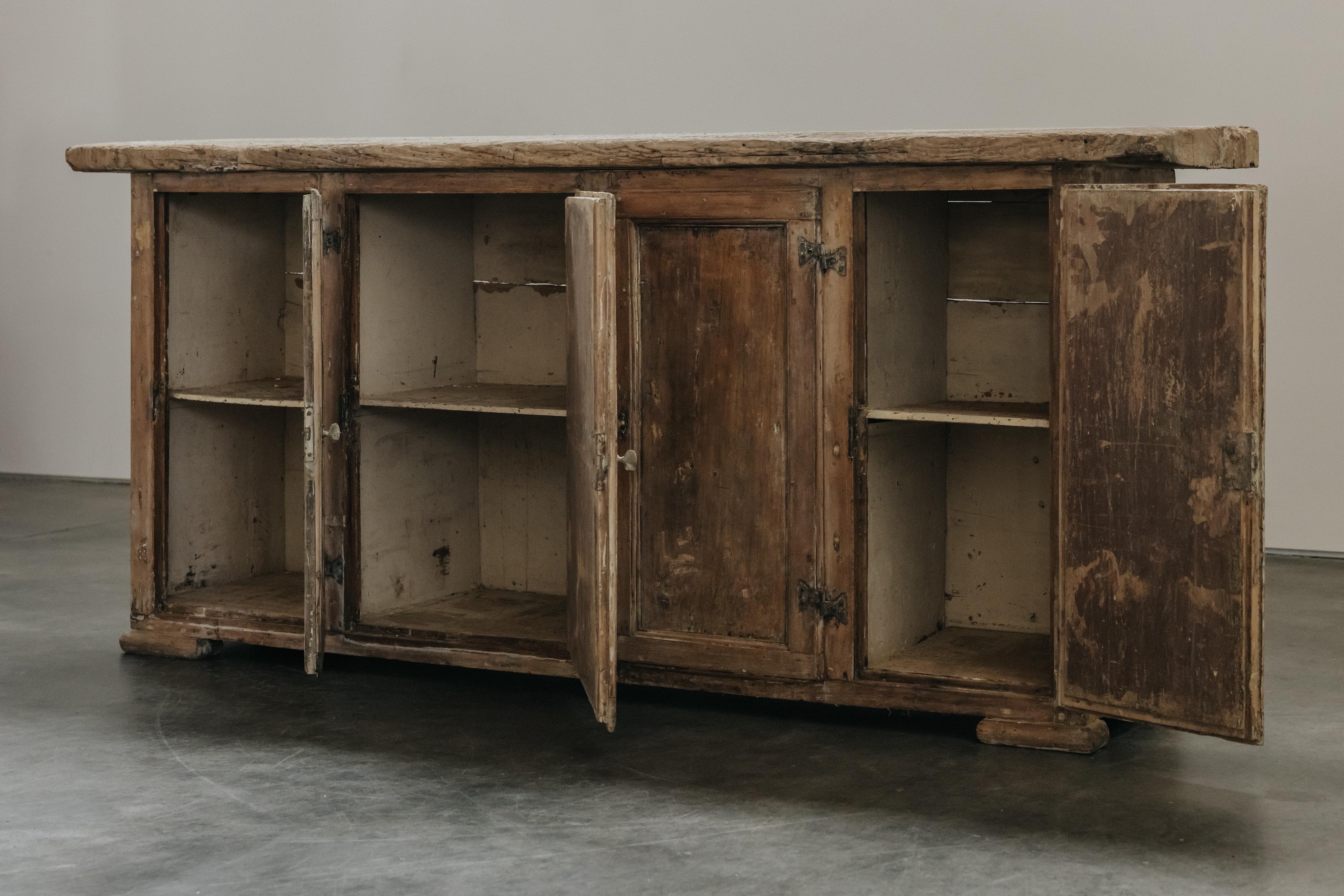 Early Primitive Oak Sideboard From Italy, Circa 1750 For Sale at 1stDibs