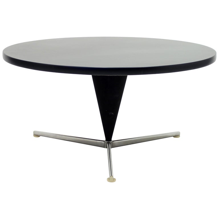 Early production Cone Table by Verner Panton for Plus-Linje, 1950s at ...