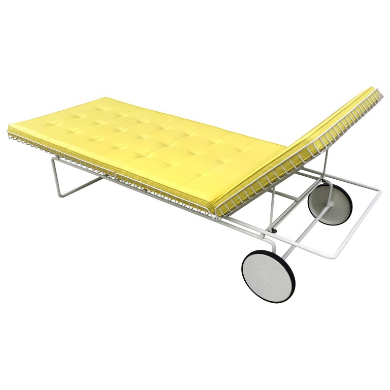 Early Richard Schultz Model 715 Chaise Longue for Knoll at 1stDibs