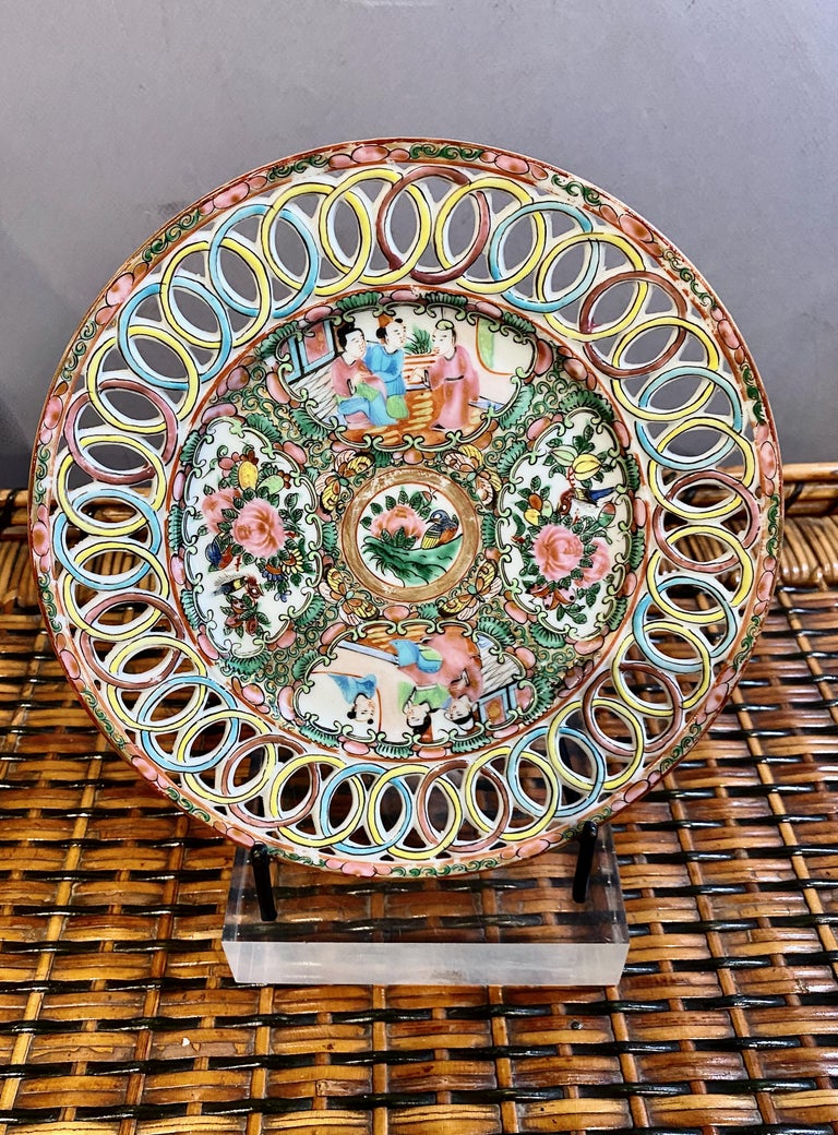 Early Rose Medallion Reticulated Plate For Sale at 1stDibs