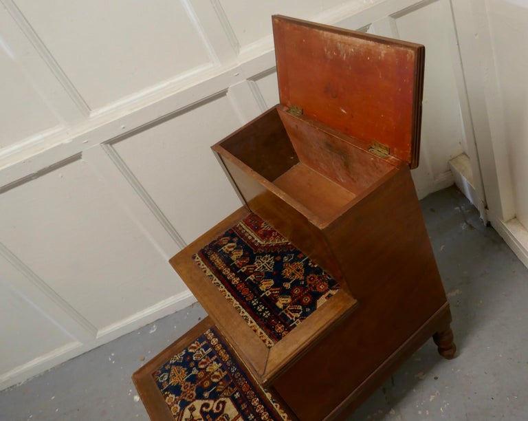Early Victorian Library Steps on Turned Legs For Sale at 1stDibs