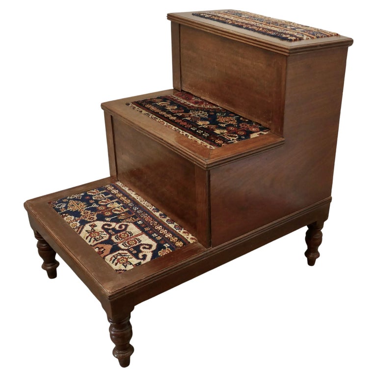 Early Victorian Library Steps on Turned Legs For Sale at 1stDibs