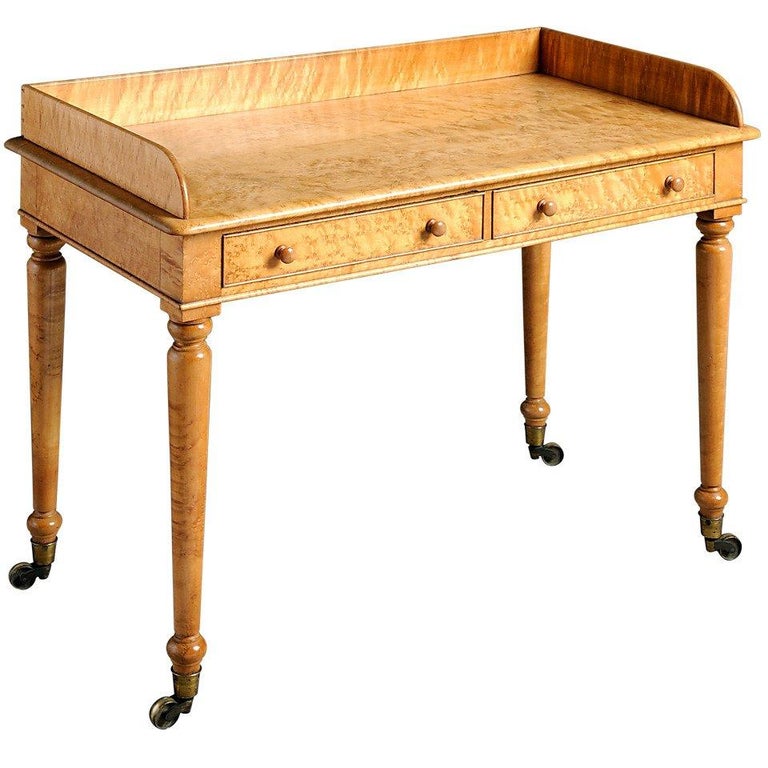 Early Victorian Maple Dressing Table For Sale at 1stDibs
