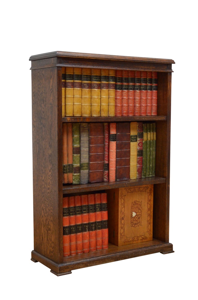 Early XXth Century Solid Oak Open Bookcase For Sale at 1stDibs