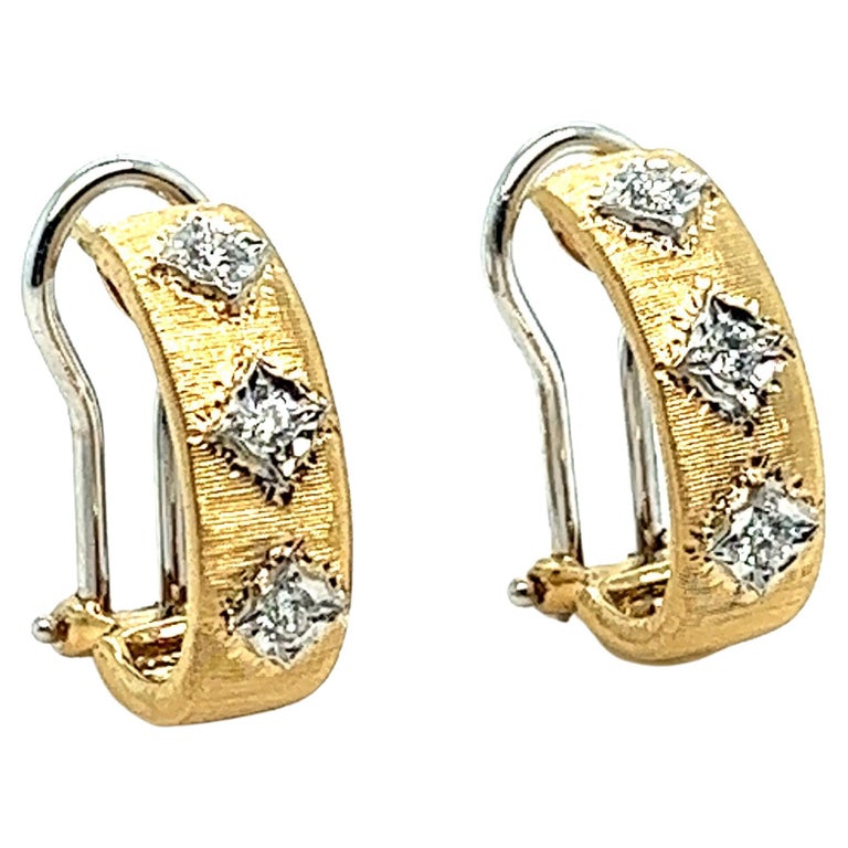 Earrings Clips yellow gold brushed diamonds For Sale at 1stDibs