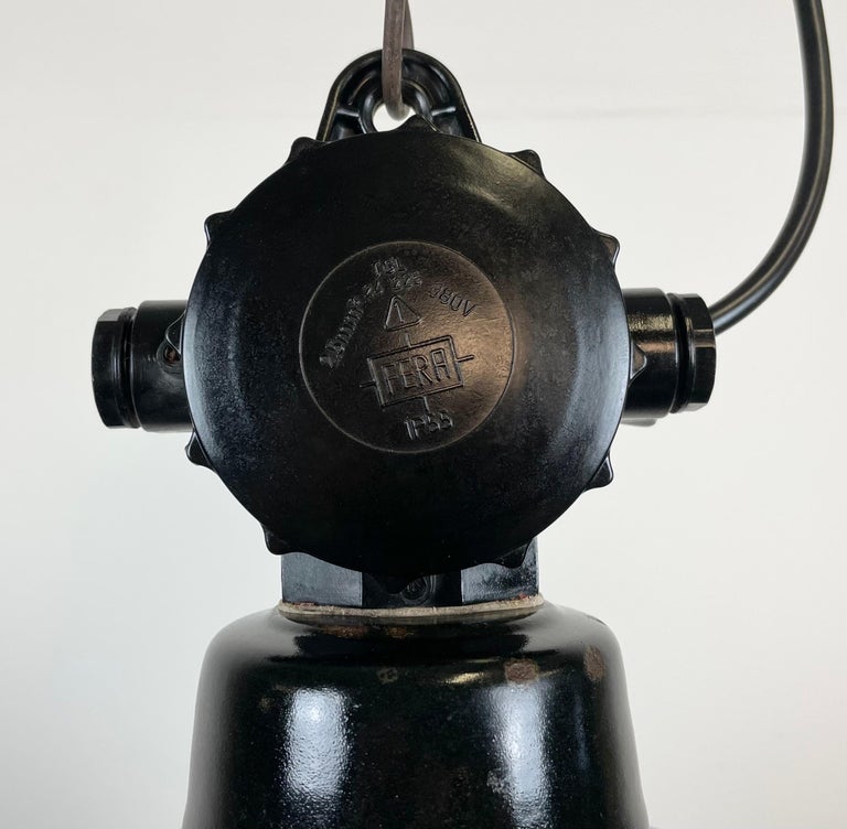 East German Enamel Factory Light by Lbd Veb Leuchtenbau Dresden, 1950s ...