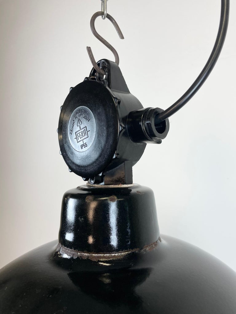 East German Enamel Factory Light by Lbd Veb Leuchtenbau Dresden, 1950s ...